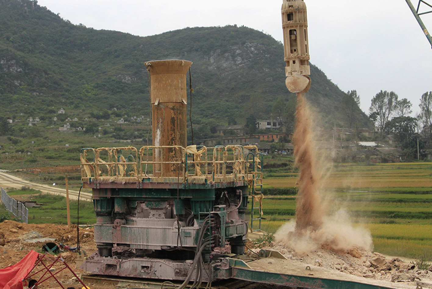 Casing Rotator Earthmoving Construction Equipment Rental With 0.6 / 1.0 ...